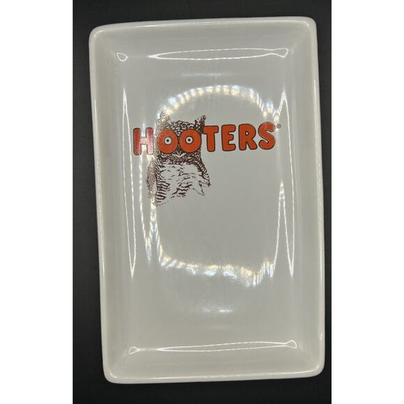Hooters | Dining | Hooters Restaurant Owl Logo Official Square Plate ...